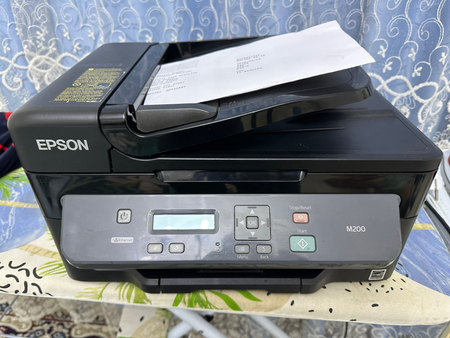 Epson M 200 Oqqora 3/1 Printer Xolati idyal Kam ishlagan Garantya bor