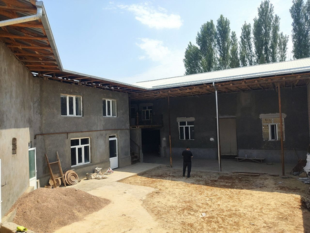 Srochna Xovli sotiladi 4-sotix