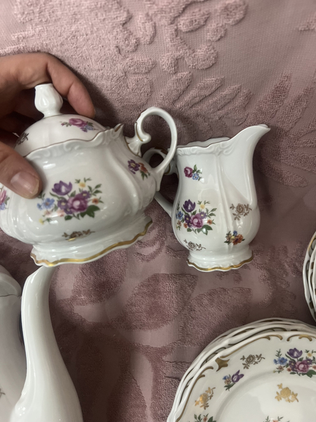 Сервиз на 6 персон .