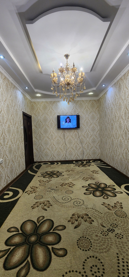 Юнусобод 6кв 1*2комнатная пустая только семейный