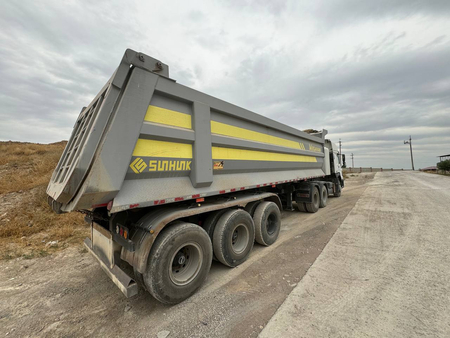 HOWO A6 Sinotruk\\nТягач ва полуприцеп комплект сотилади \\nТягач 2018 Йил