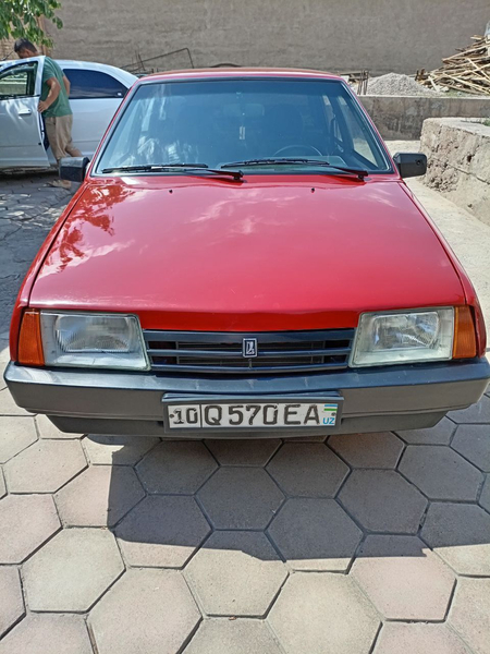 Sotiladi vaz 21099