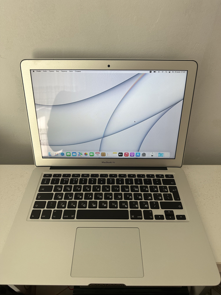 Macbook air 2015/i5/4/128/ideal