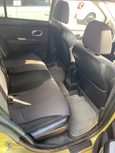 Nissan Tiida sotiladi