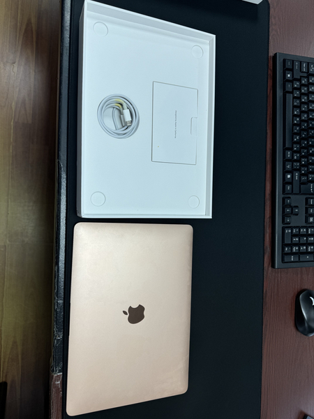 Macbook Air 13-inch 256gb Gold