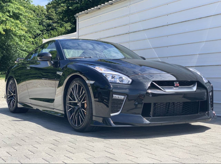продается новый Nissan GTR 2023