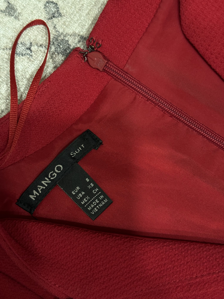 Красивое платье Mango