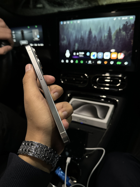 iPhone 15 Pro Max
