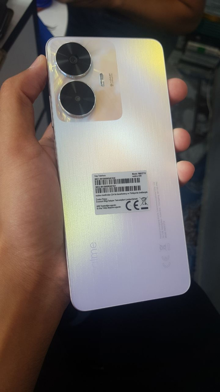 Realmi c 55 holati ideal