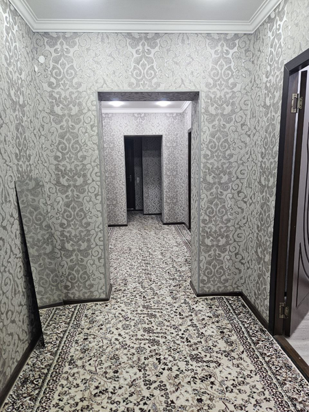 Срочно! Продажа. 4/7/9. Массив Строитель