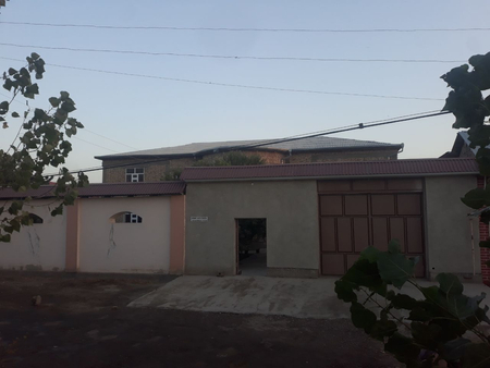 Uy sotiladi barcha qulayliklarga ega