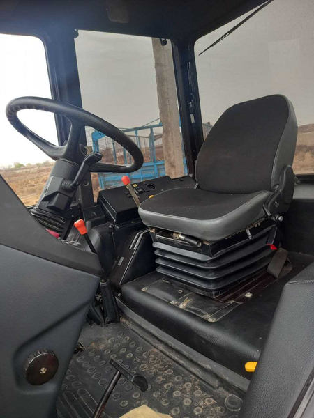 Belarus 1025.2 Traktor sotiladi 2024 yil boshi