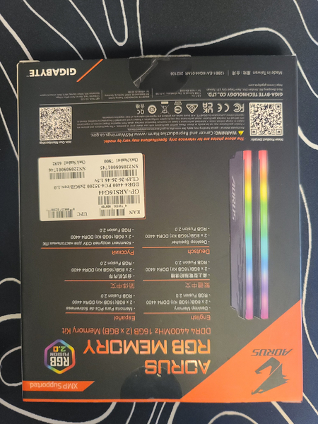 Оперативная память Aorus Gigabyte d4