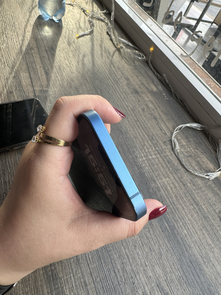 Продаётся iPhone 13, 128 GB, blue