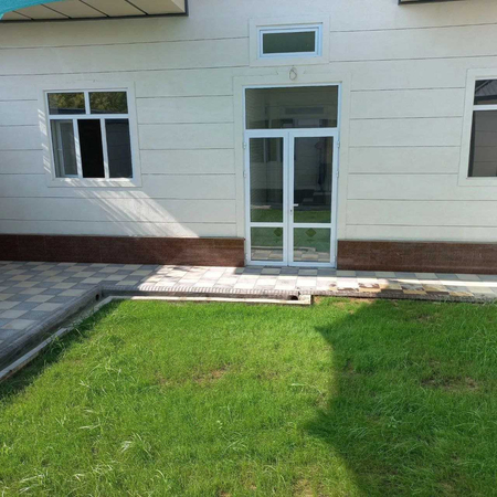 Срочно Келес Абдурахмоновда участка сотилади, 2,5 сотих  5-хона.