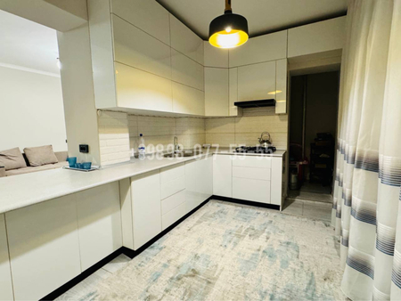 Продается квартира Ц-1 Садык Азимова 4/3/5