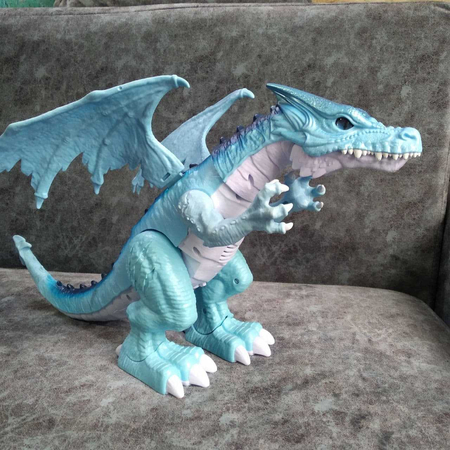 Игрушка дракон,механика,подсветка,ходит,рычит,состояние отличное