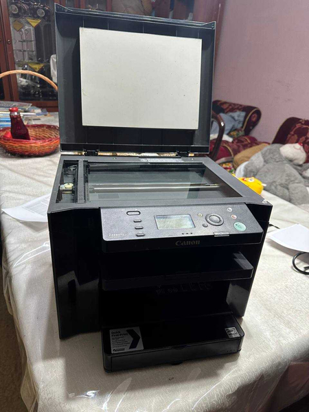 Canon MF 4410 Printer 3/1 Printer Tiniq ishlidi yangi Katrej qoyilgan