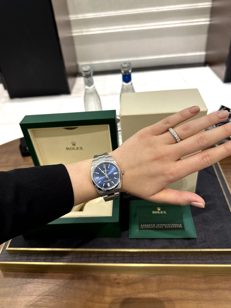 NEW Rolex Oyster Perpetual 41 mm Steel 124300