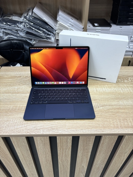 Macbook air 2022 M2 8/512Gb