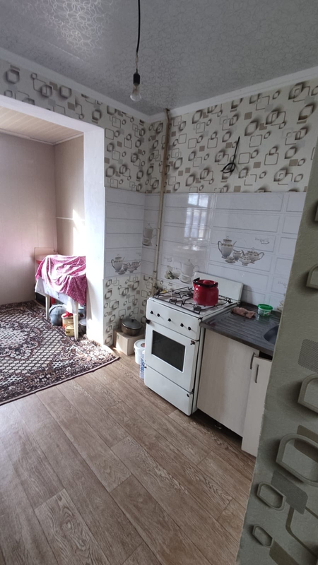 Продаётся квартира город Чирчик 3-й