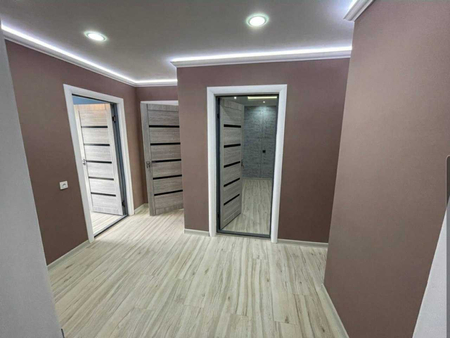 谷 124039 谷  Olmazor tumanida 3-xonali kvartira sotiladi!