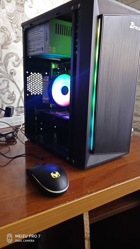 Отличный RGB комплект DDR 4