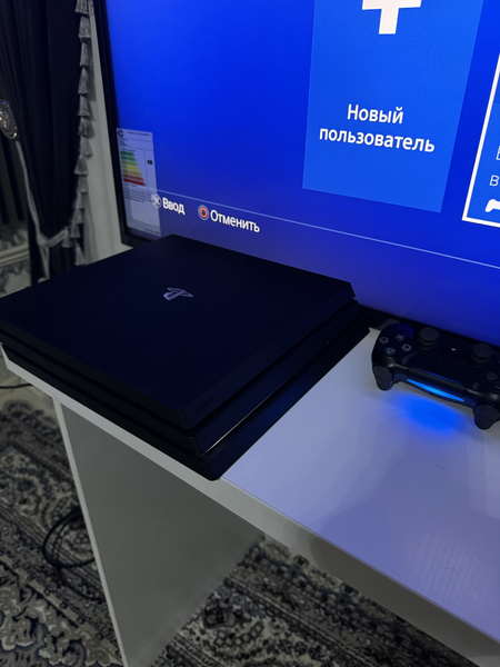 Playstation 4 PRO 1TB