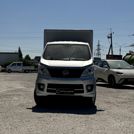 Changan Furgon Rasmiy dillerdan 5 yillik kafolat bilan harid qiling.