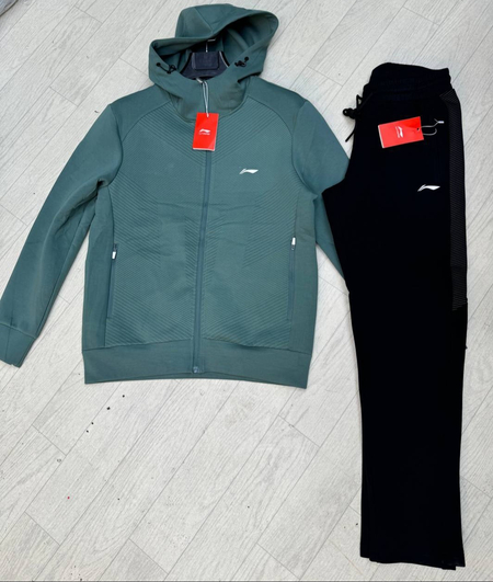 Nike спорткостюми Tech fleec