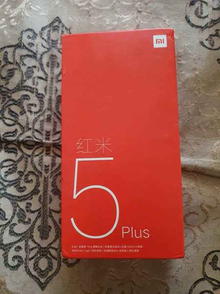 Telefon redmi 5 plus