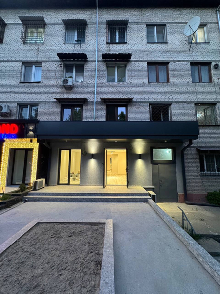 Продается Евро офис Ор-р: Лабзак 90 м2