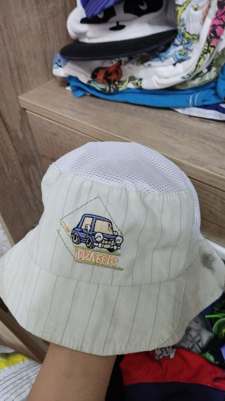 Кепки и панама на мальчика
