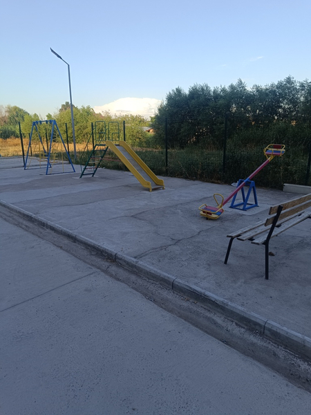 Срочно продаю 4 комнотная квартира Чоштепа