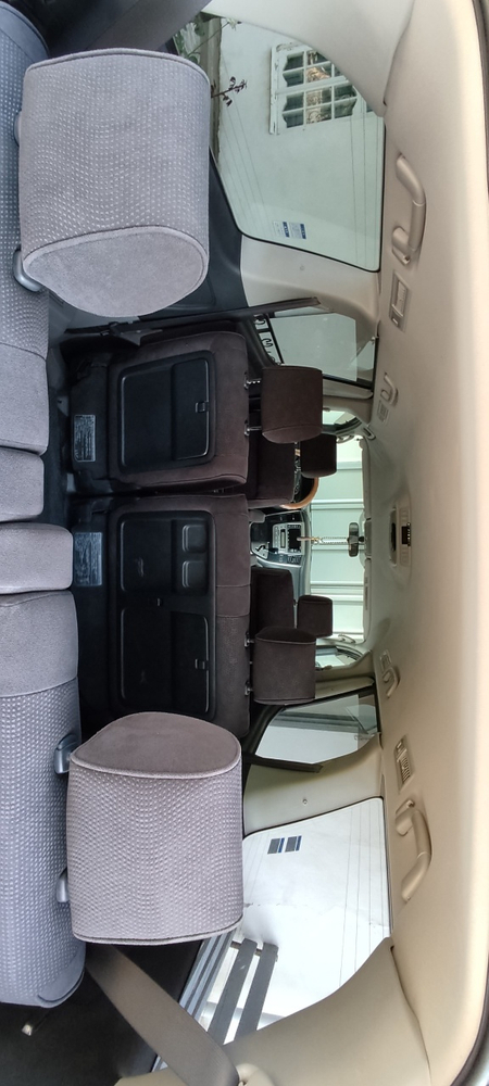 Tayota Alphard sotiladi