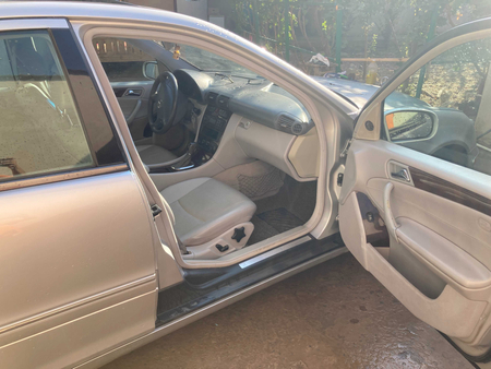 Mersedes Benz W203 C 240 сотилади
