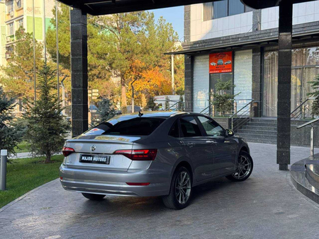 Volkswagen Jetta продаётся возможен обмен или в рассрочку