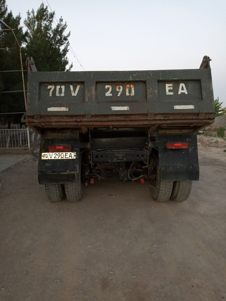 Kamaz afsonaviy Rossiyiskiy