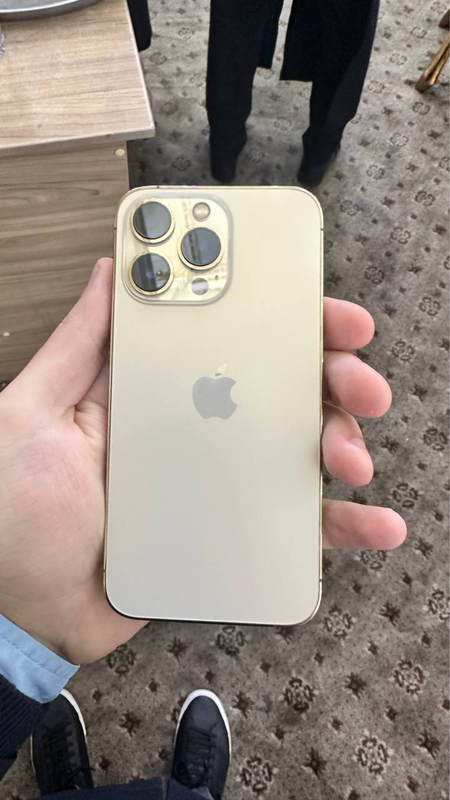 Iphone 13 pro gold