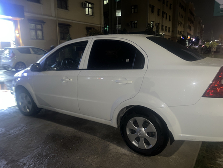 Nexia 3 sotiladi kraska yo toza moshina