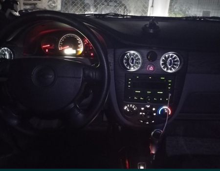 Lacetti gentra qilingan