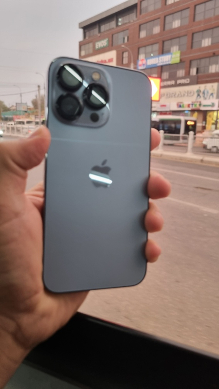 Iphone 13 pro Sierra blue