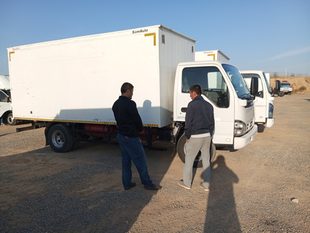 Isuzu NQR 2016 naqtga sotiladi