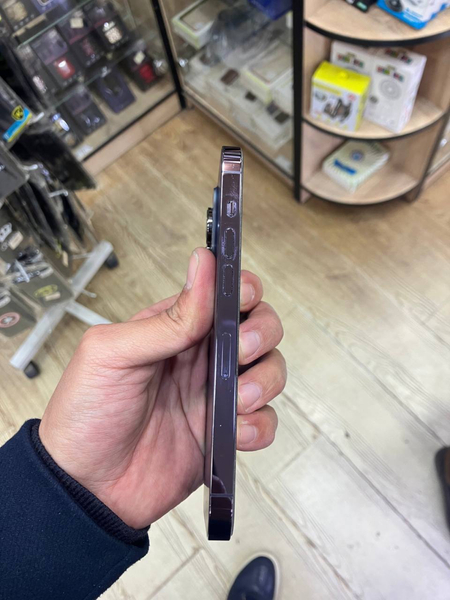 Iphone 14 pro ideal srochna sotiladi
