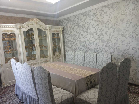 Яхши стол ва стулар