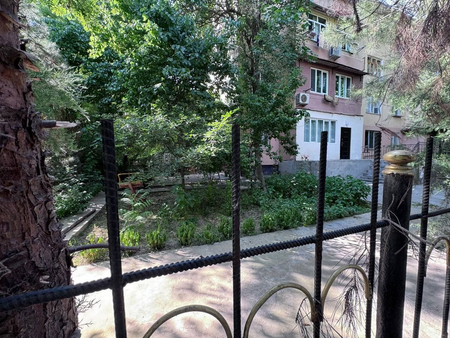 \Чиьонзор.20кв.Яхши Холатда.1*2 Клинган.1,5/6 балкон.Ар Корейский Здан