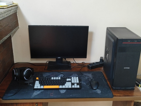 СРОЧНО ПРОДАЕТСЯ КОМПЬЮТЕР gtx1650 i5 10400F ddr4 16gb  75hz