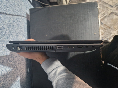Acer noutbuk srochna sotiladi