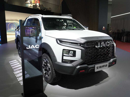 Пикап  JAC T8   ҳар қандай йўлда ҳаракатланади