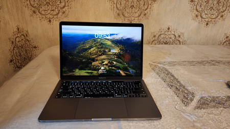MacBook Pro 13-Inch